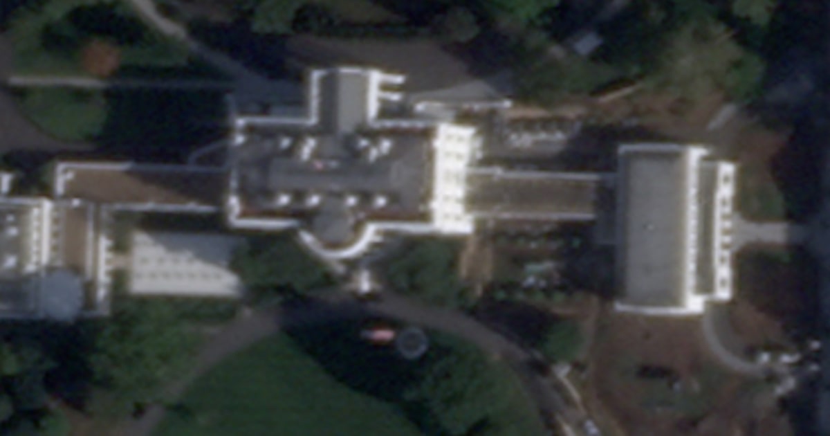 See before-and-after view of East Wing demolition