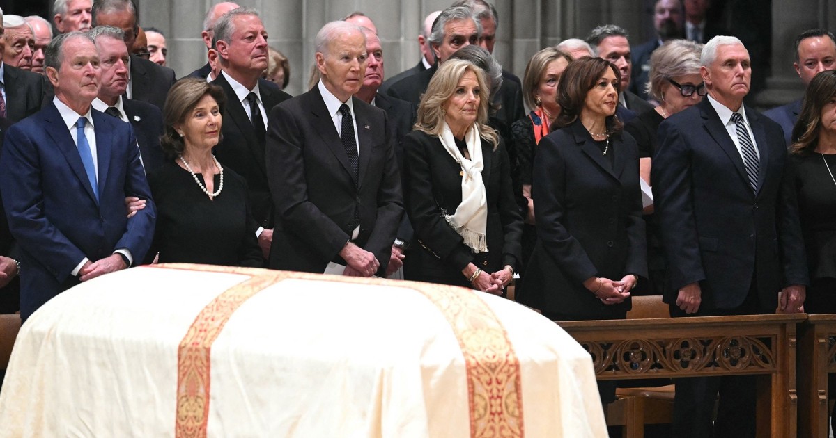 George W. Bush and Liz Cheney speak at Dick Cheney funeral