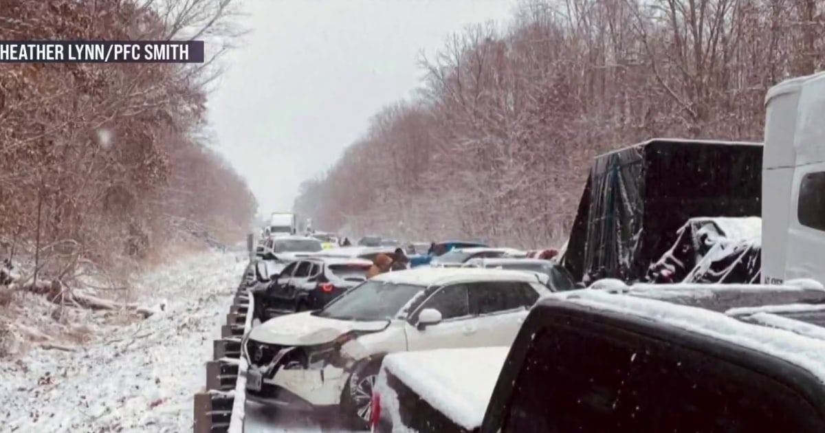 Severe weather snarls holiday travel