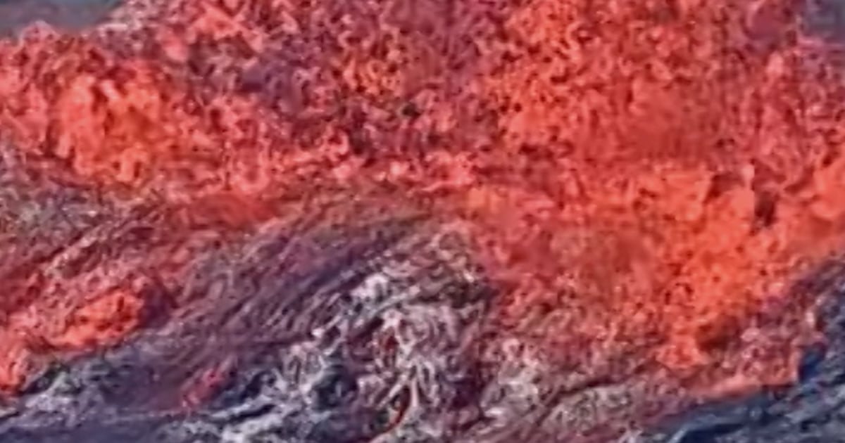 Lava spills as Hawaii's Kilauea resumes eruptions