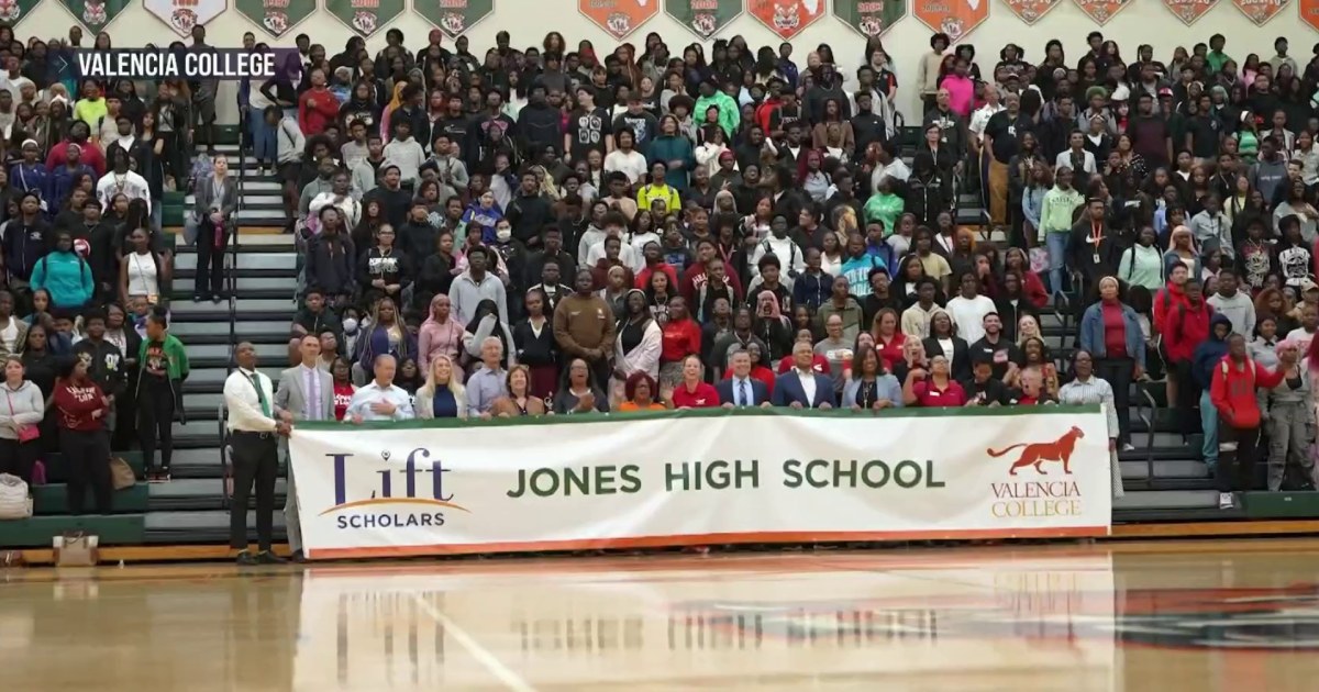 Good News: Students at Florida high school surprised with college ...
