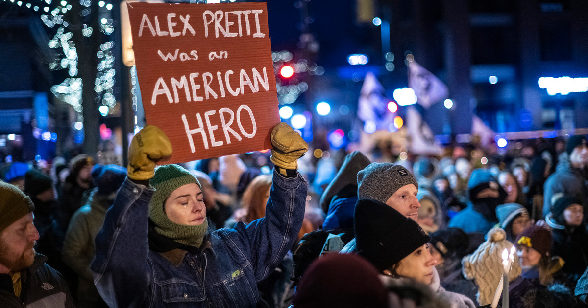 Hundreds gather at Alex Pretti memorial in Minneapolis