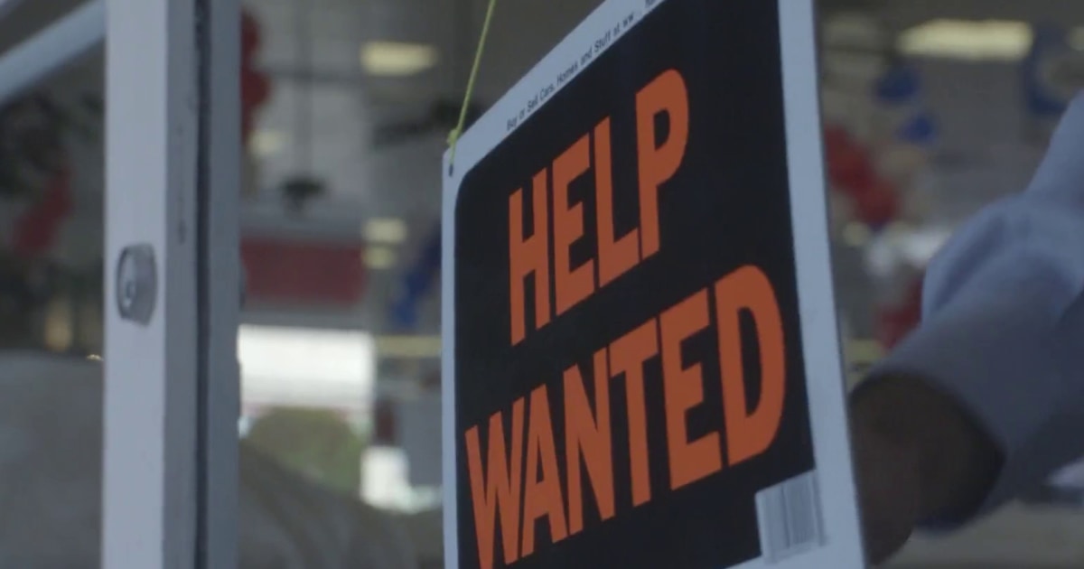 Desperate job seekers look to 'reverse recruiters' to stand out in ...