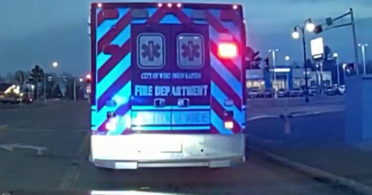 Dramatic Wisconsin ambulance chase caught on camera