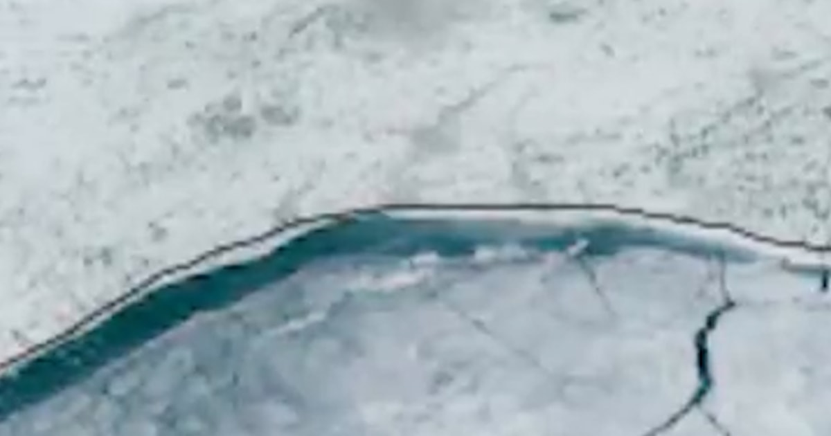 Satellite imagery shows ice crack form in Lake Erie