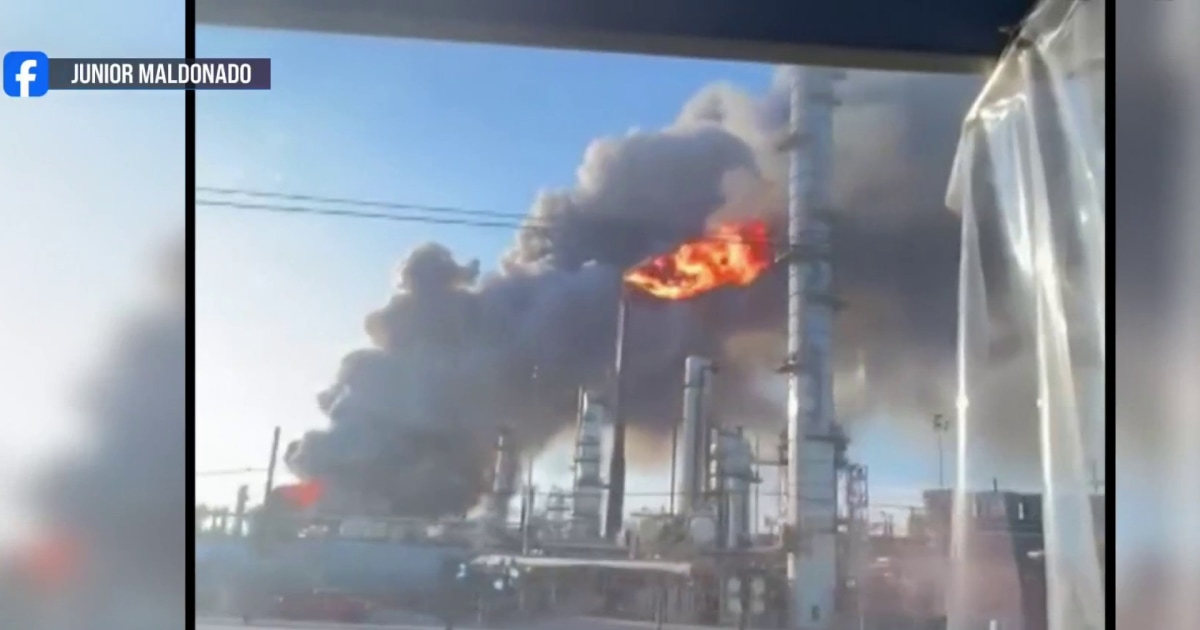 Oil refinery explosion could add to gas price woes