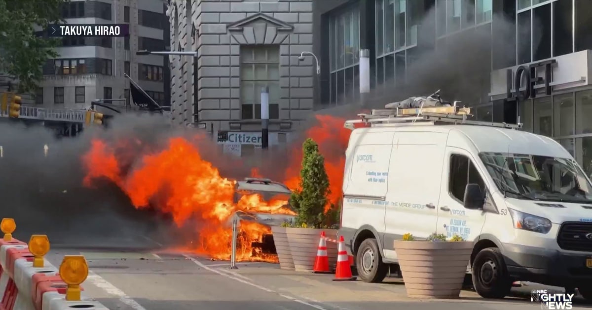 Car explodes into massive fireball