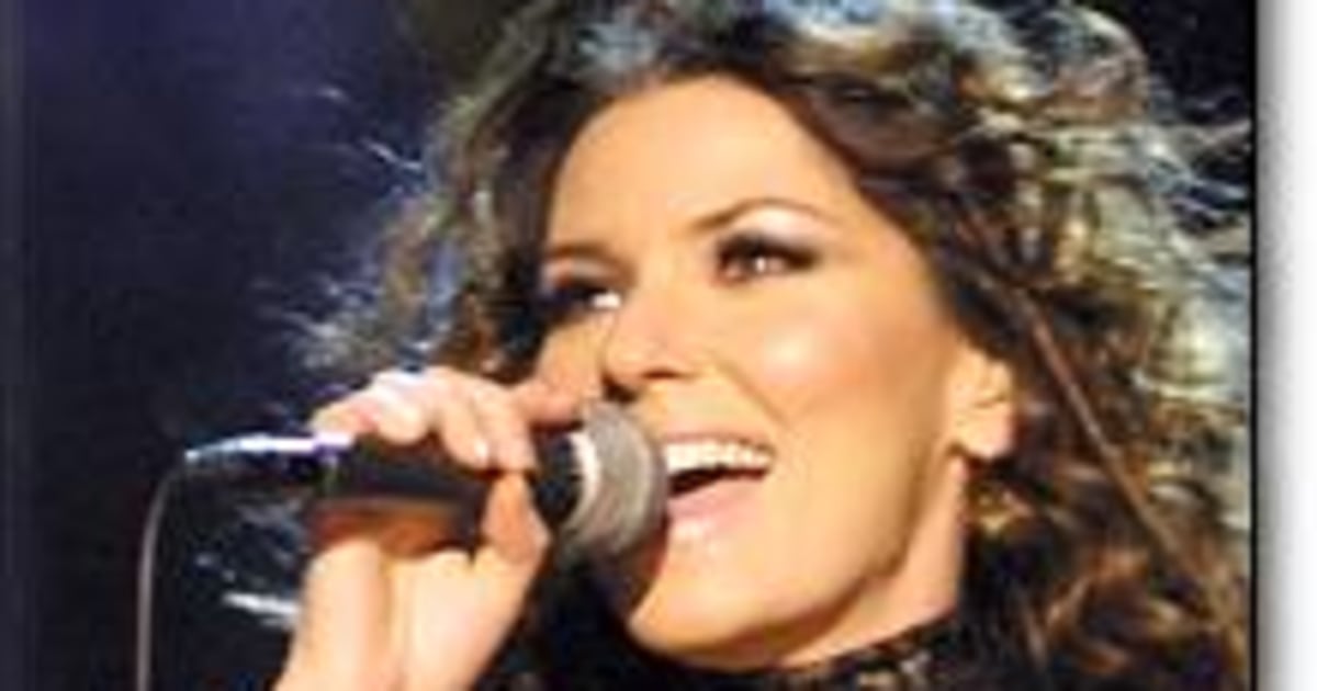 Shania center stage again