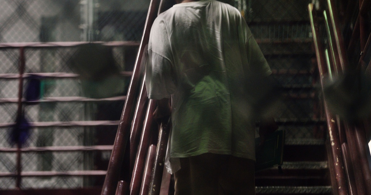 Judge lifts brief ban on Gitmo force-feedings