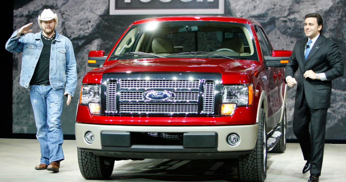 Chrysler, Ford paint red, white and blue picture