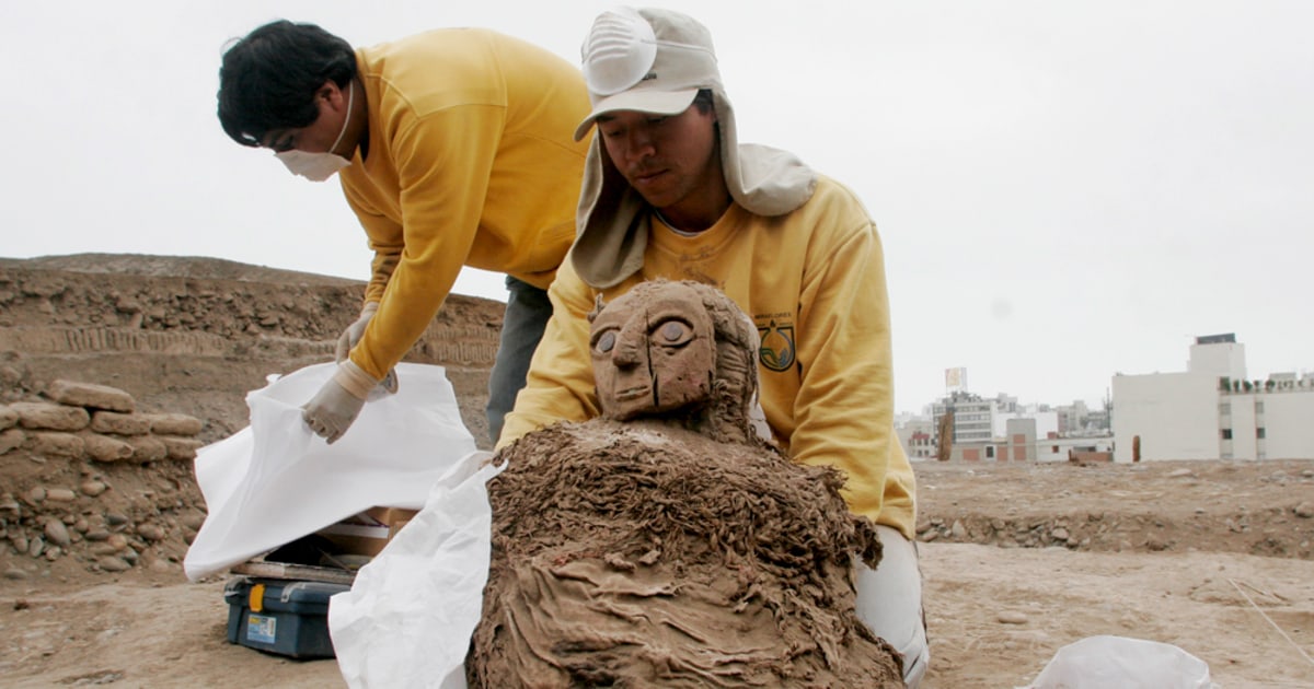 Pre-Incan mummy unearthed in Peru