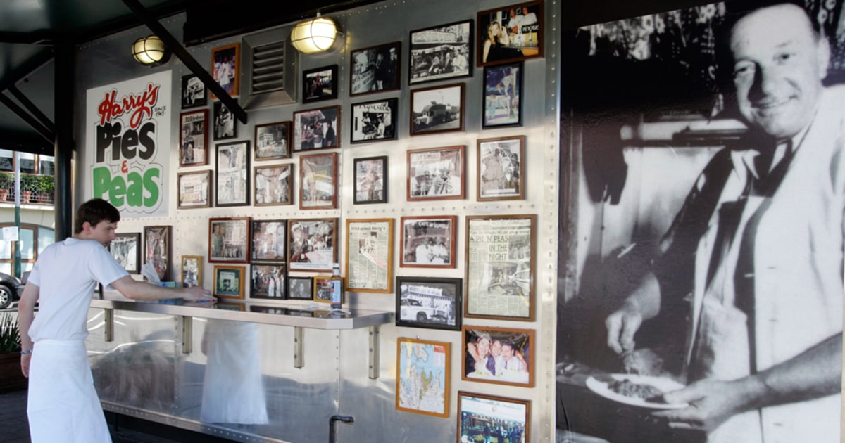Iconic Sydney pie van celebrates 70 years