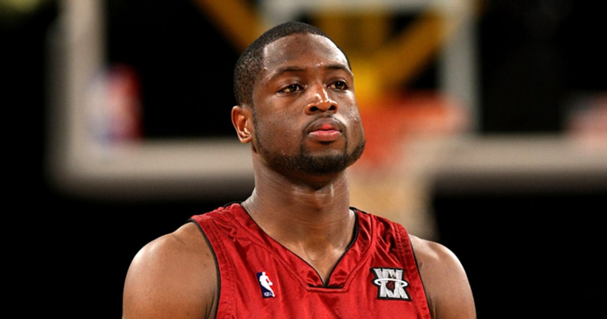 Wade’s behind-the-scenes look at hoops team