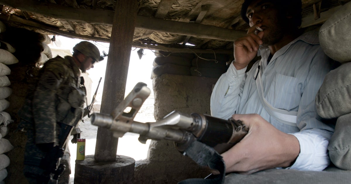 'Surge' working, but Iraq still on edge of chaos