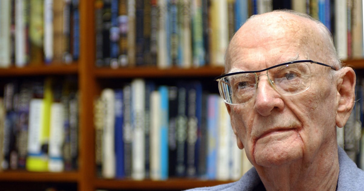 Sci-fi guru Arthur C. Clarke dies at 90