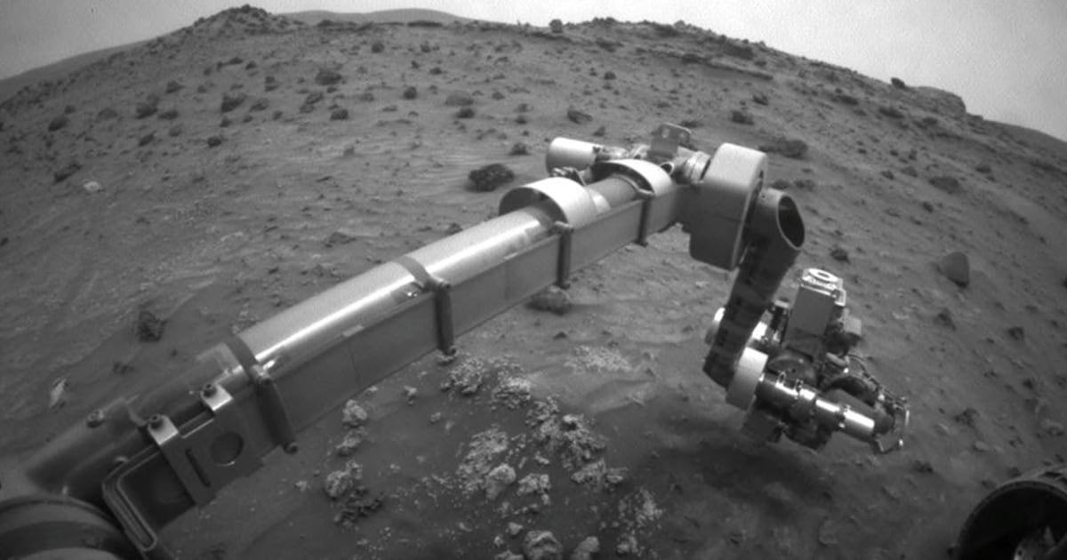NASA: Mars rovers spared budget cuts