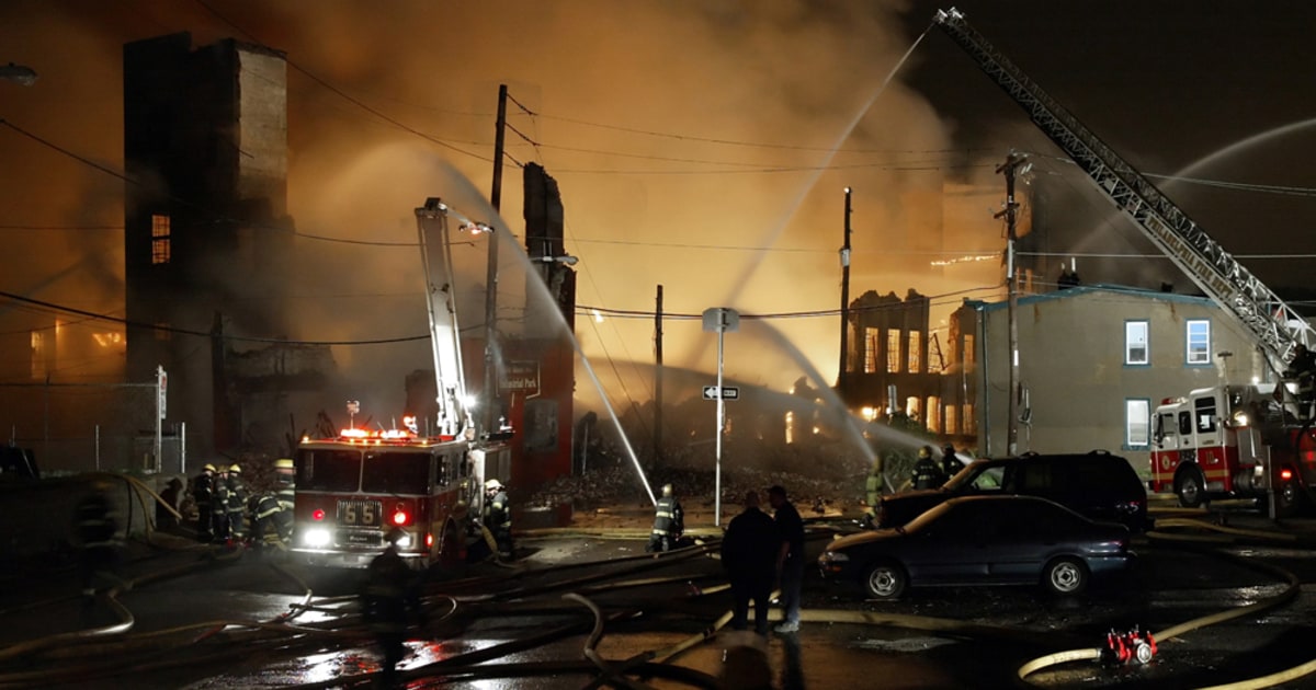 Inferno causes Philadelphia building to collapse