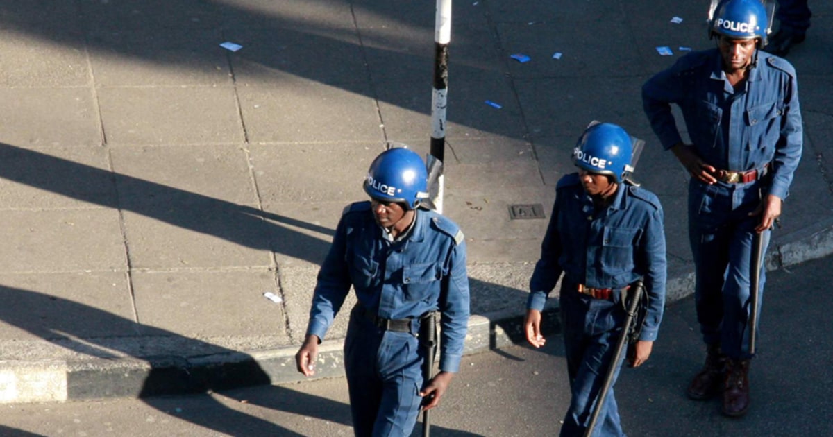 Zimbabwe police take vote counting materials