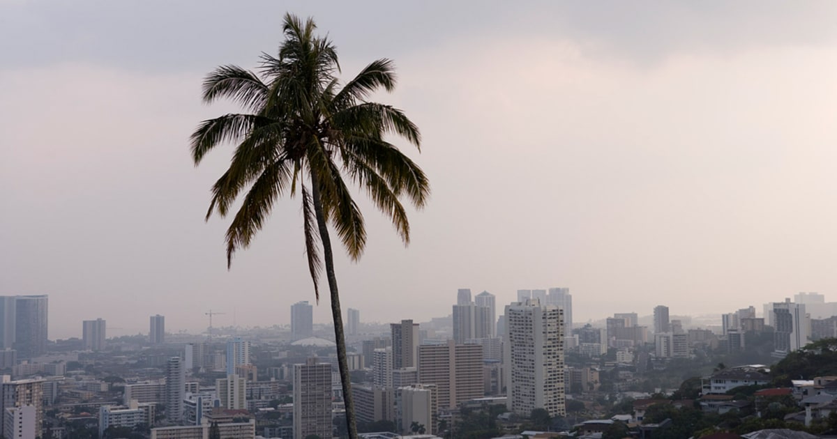 Vog — volcanic smog — casts haze over Hawaii