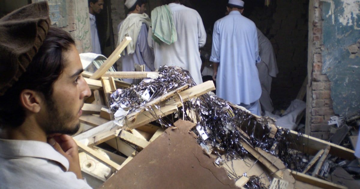 Deadly blasts hit Pakistan video shops