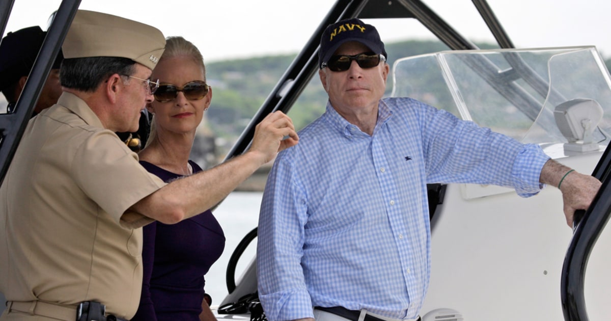 McCain to tour Colombian anti-drug efforts