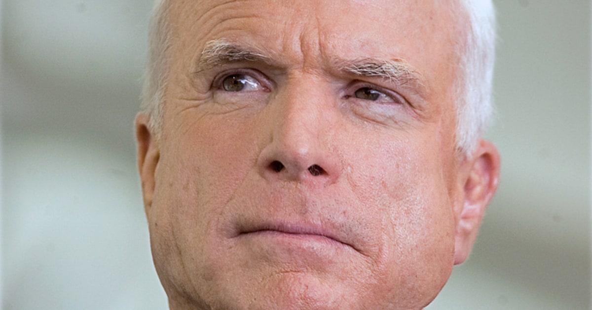 McCain battles a nemesis, the teleprompter