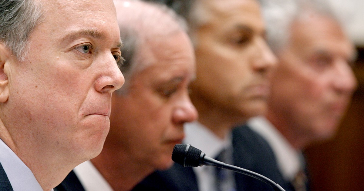 Congress names names in FEMA trailer probe