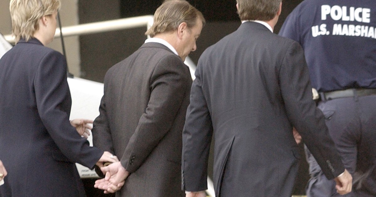 Ex-Enron CEO indicted