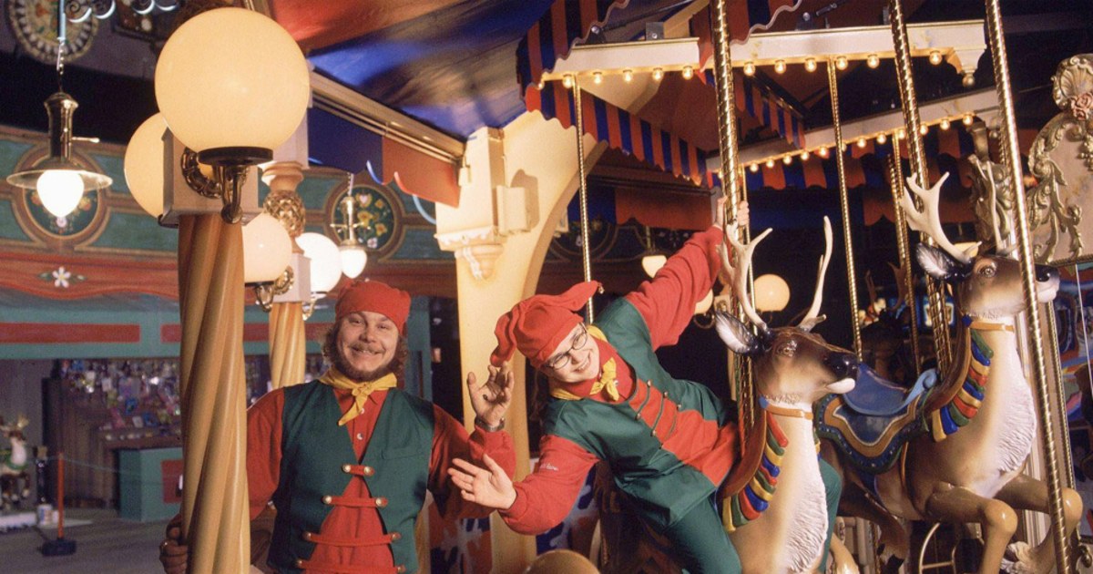 Layoffs hit elves at Arctic SantaPark