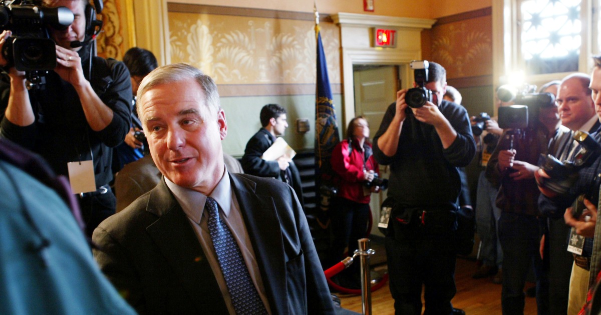 Subdued Dean admits his blunders