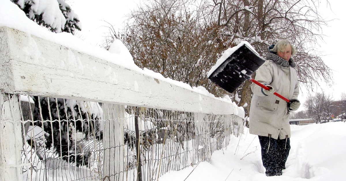 Snow, wind blast Plains, Rockies