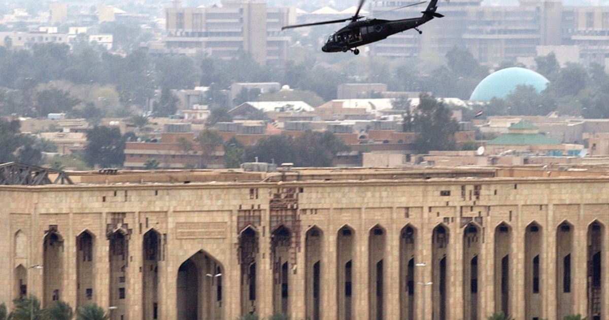 Explosions strike central Baghdad