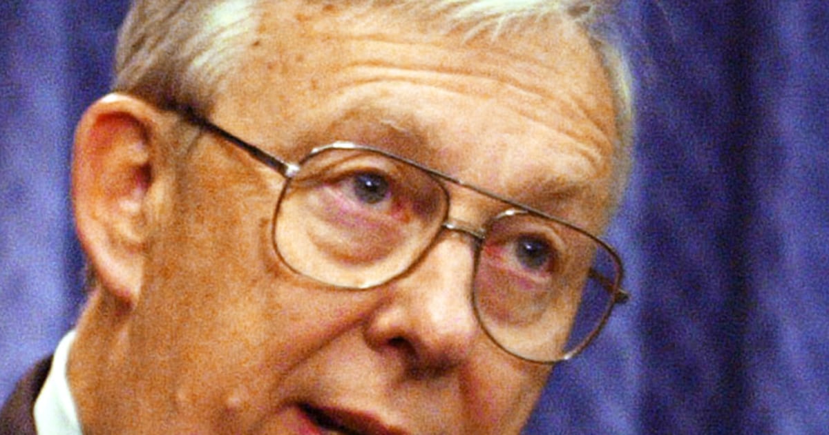 Nominee for top Army post withdraws from consideration