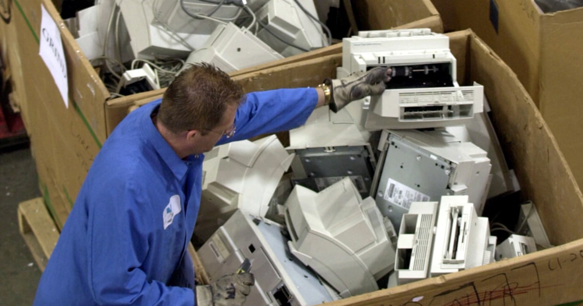 Computer makers ranked by recycling, toxics