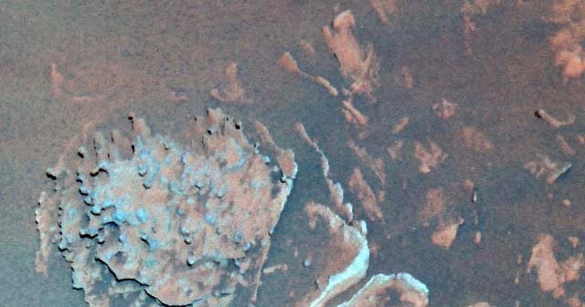 Mars 'pot of gold' perplexes researchers