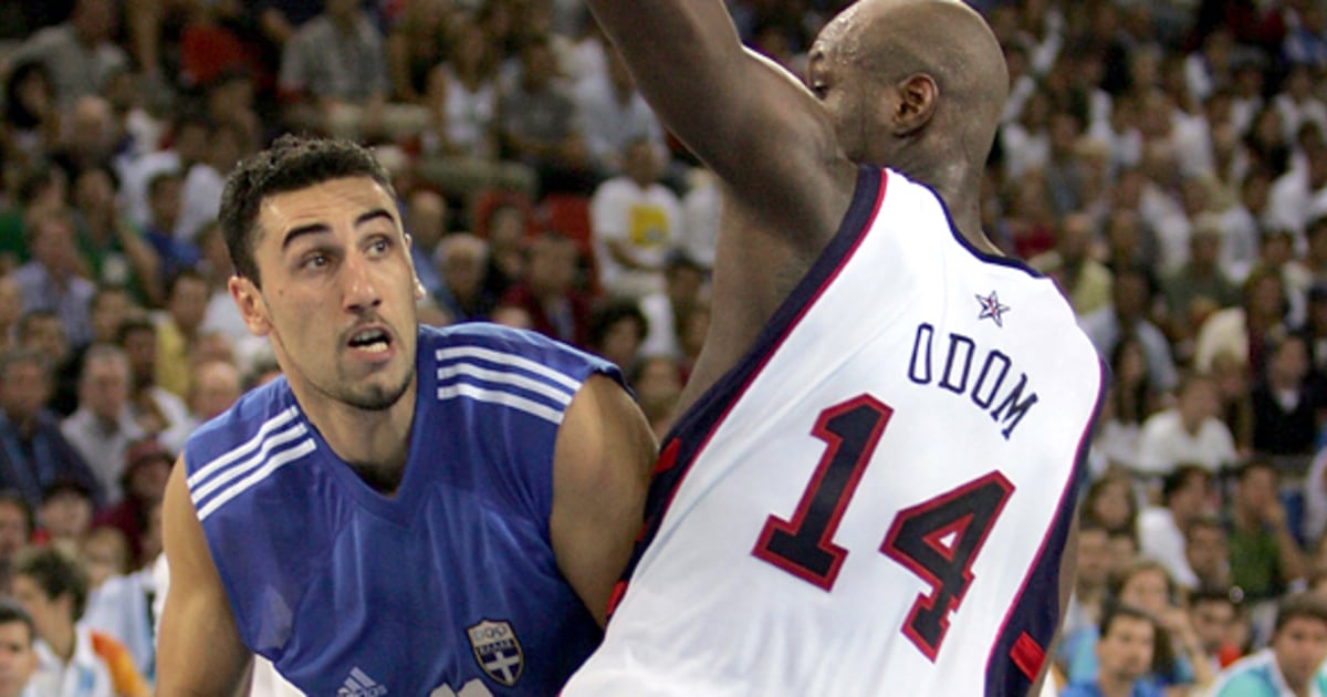 Odom saves day, Olympics for U.S. men's basketball