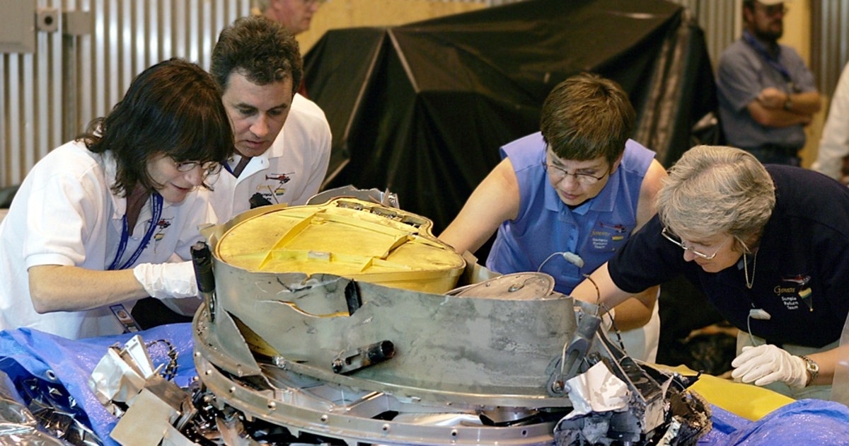 Genesis space capsule crashes