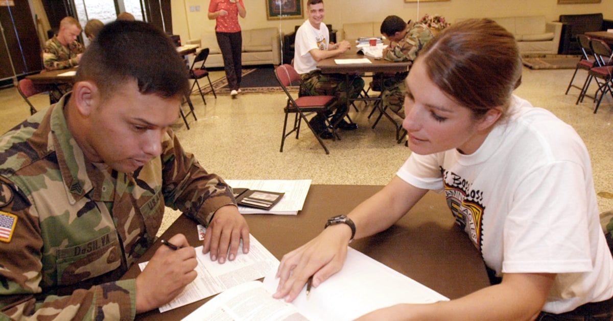 Military steps up efforts to help soldiers vote