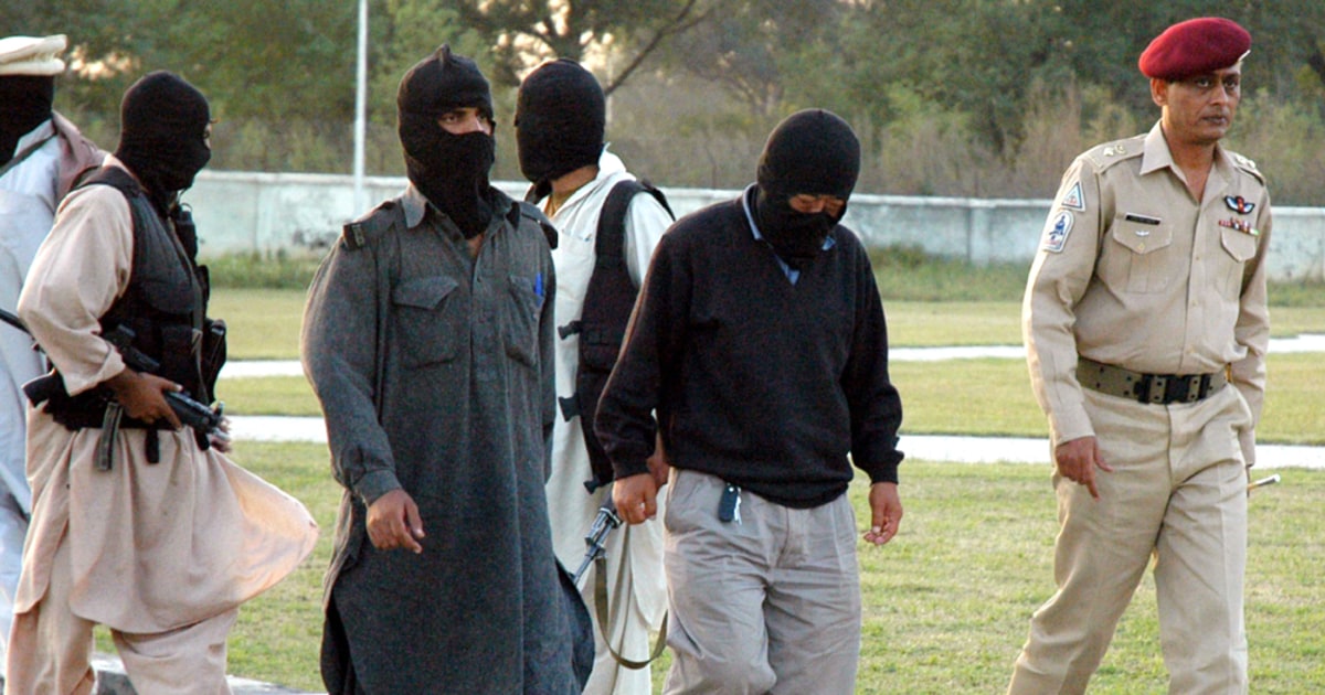 Pakistan raid saves one Chinese hostage