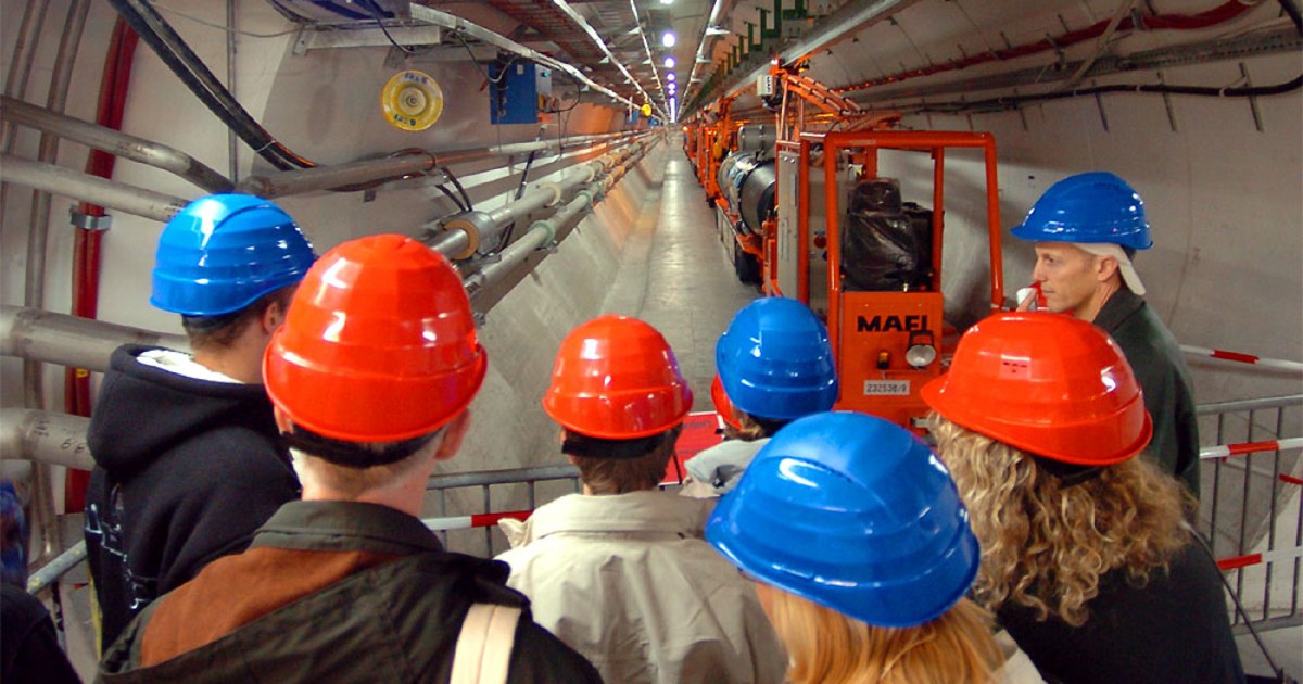 Particle physicists celebrate past and future
