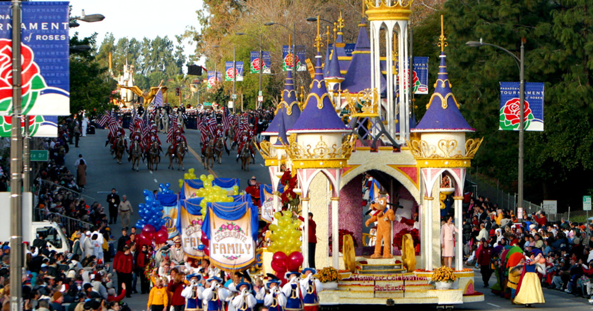 Rose Parade honors families, military