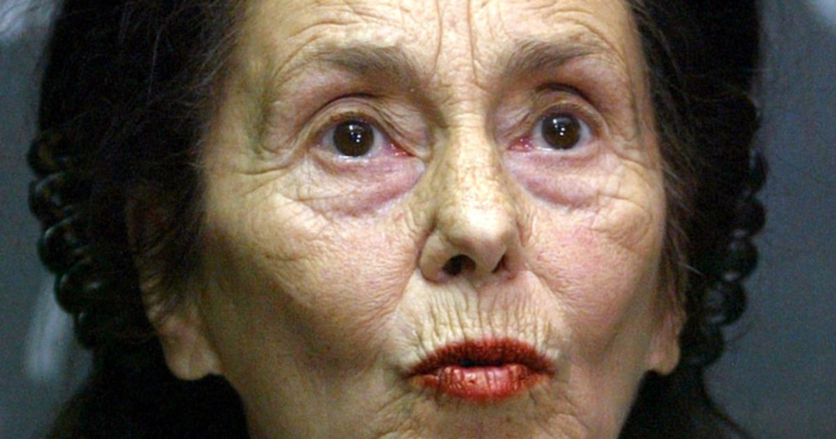 'World’s oldest mum'defends her decision