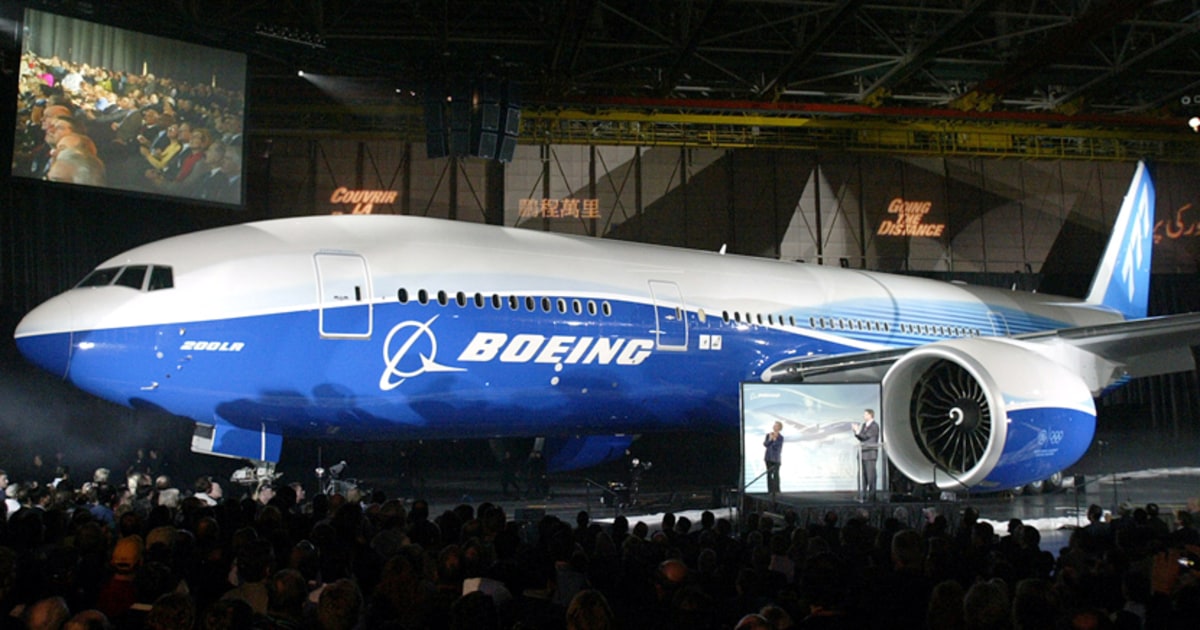 Boeing launches longest-flying passenger jet