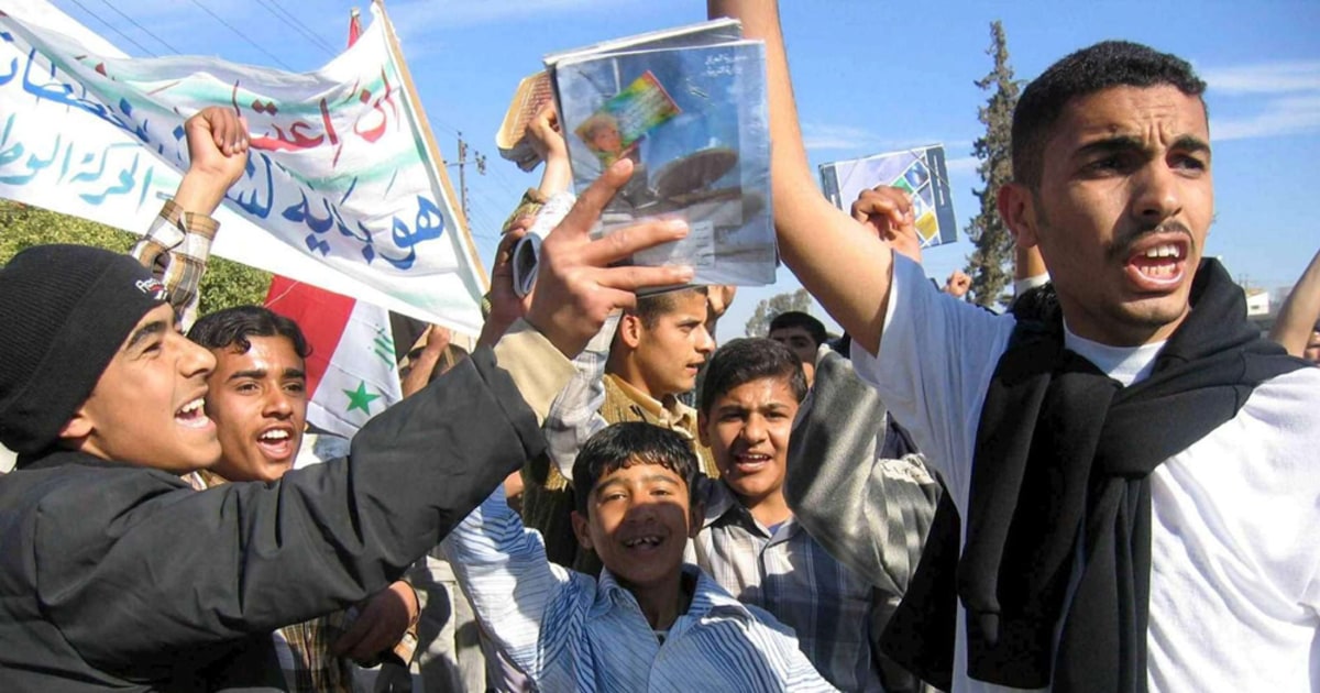 Some Iraqis protest having Saturday off