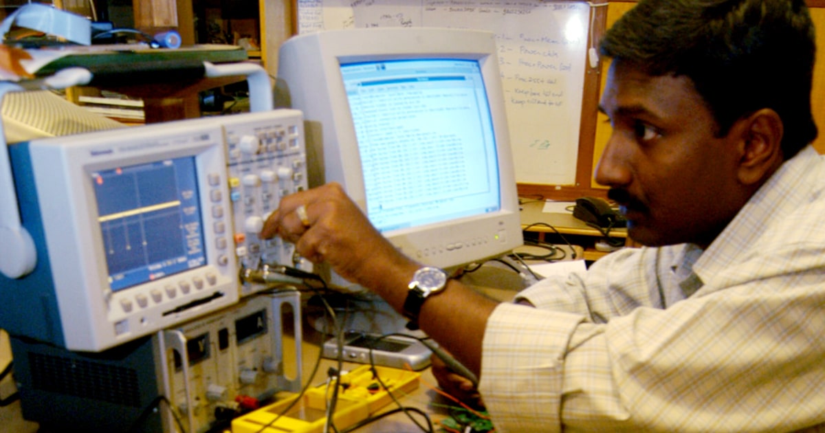 Multi-language, handheld computer yet to reach the masses