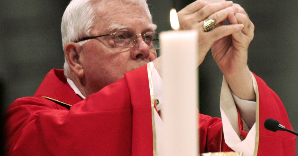 Cardinal celebrates Mass despite protests