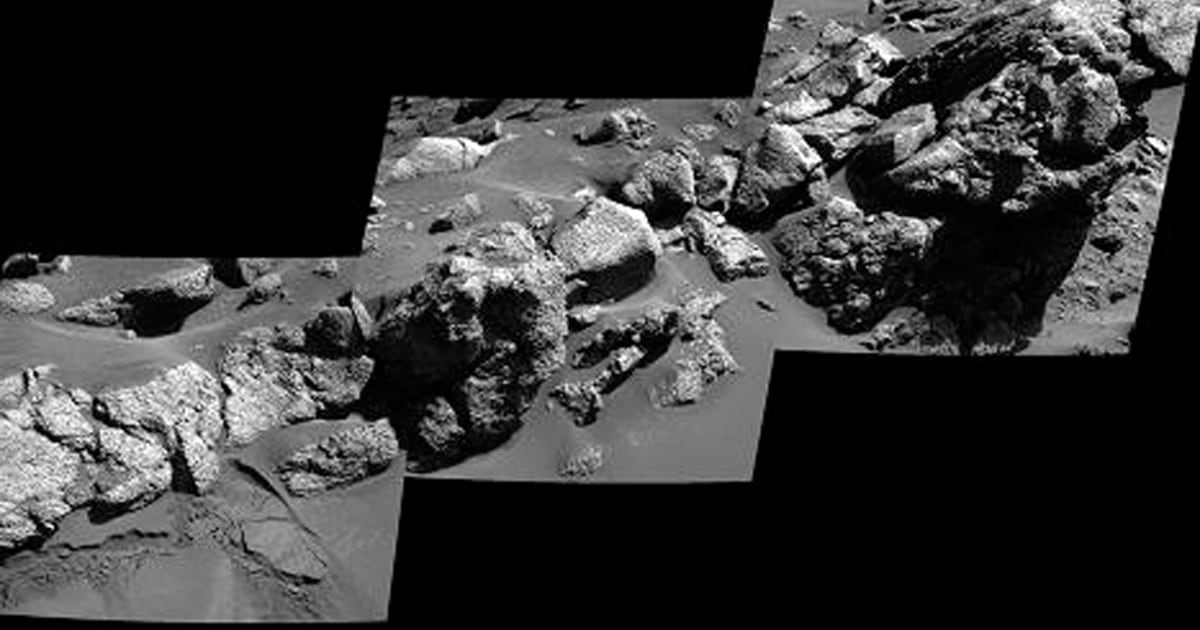 Spirit finds evidence of Mars' violent past