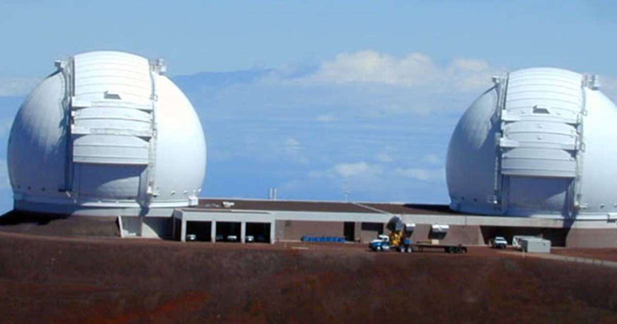 Peering into space from Hawaii