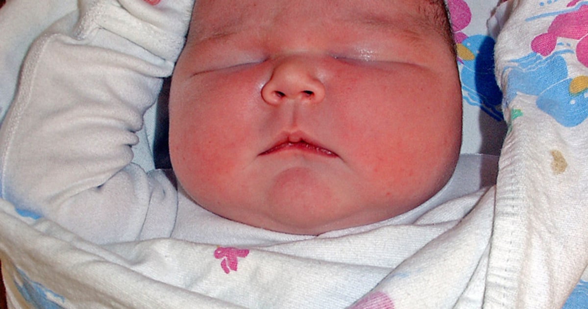 Mom has supersized baby No. 3