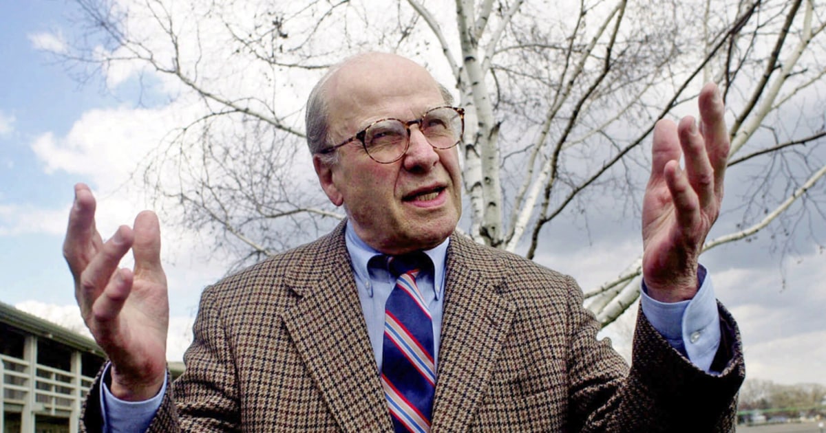 Earth Day founder Nelson dies at 89